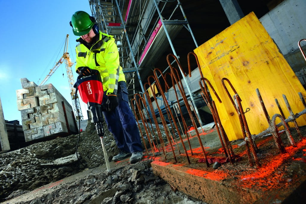 Ciocanul demolator Hilti TE 1000-AVR, premiat cu aur - M. EQUIPMENT ...