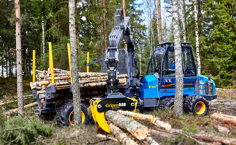 20 percent stronger crane for Rottne F10D and F11D forwarders - M ...