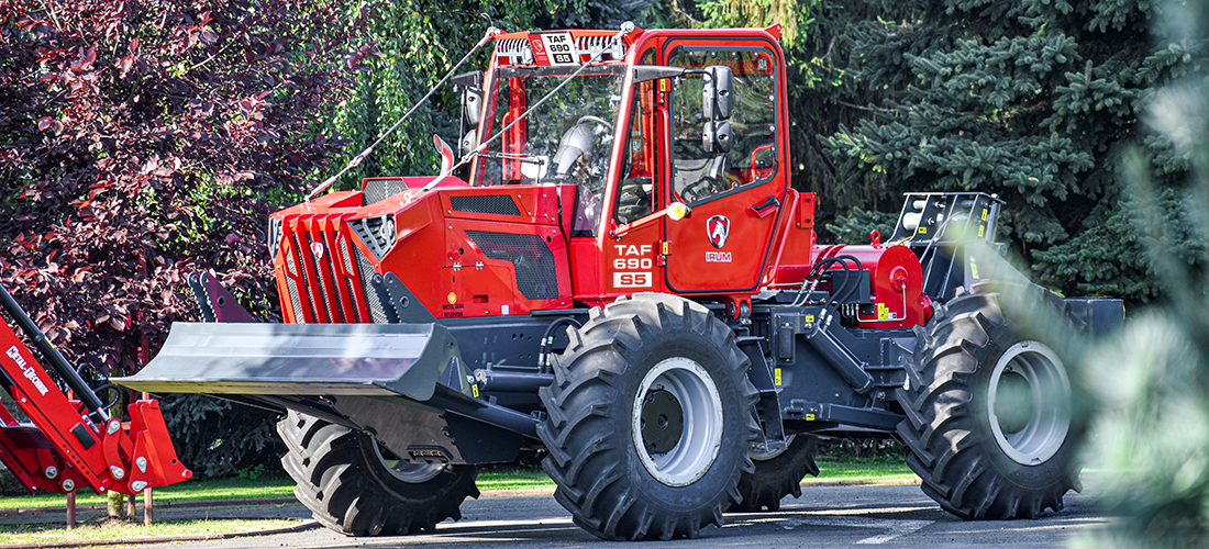 IRUM a lansat noua versiune cu motor Stage V a consacratului TAF 690 ...