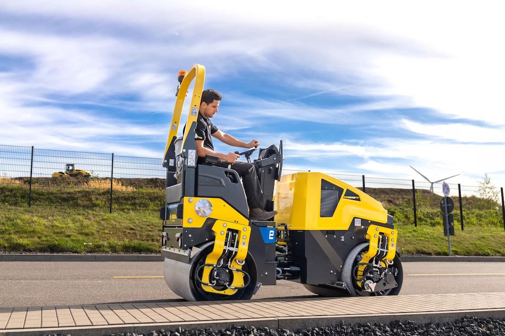 Bomag este pe val cu gama de utilaje electrice e-PERFORMANCE - M ...